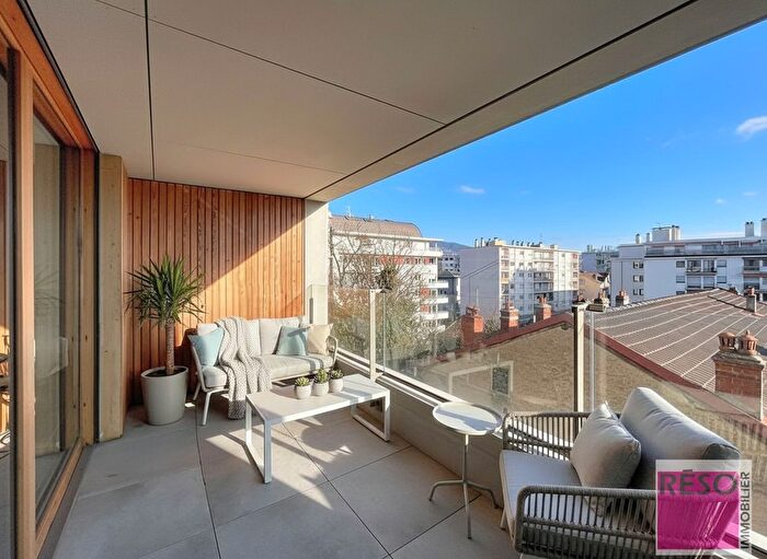 Appartement à vendre - Annemasse, Centre-ville - 4 pièces - 3 chambres