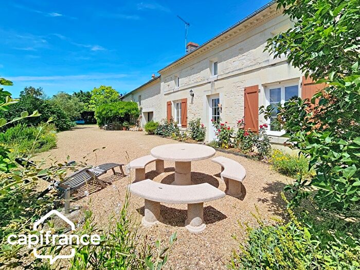 Maison 7 pièces à Saint-Martin-de-Sanzay, à vendre