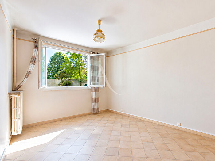 Champigny-sur-Marne, Maroc, Fourchette, Polangis : Appartement 1 pièce à vendre