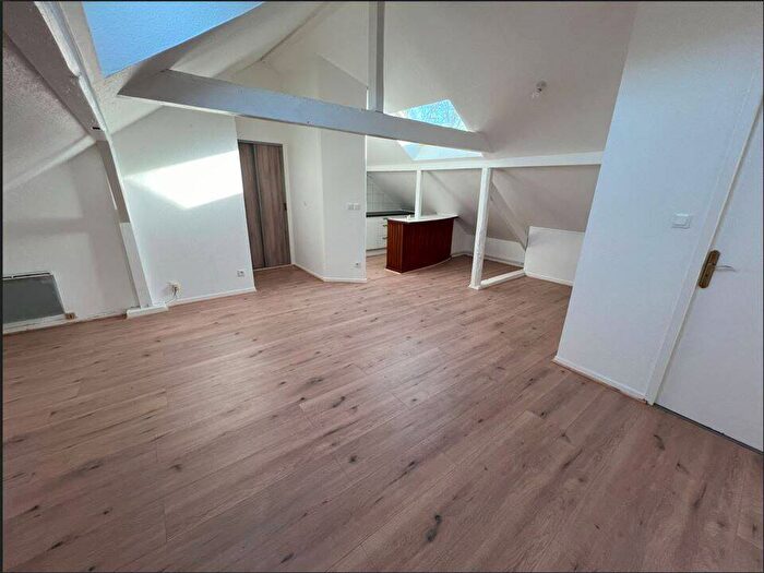 Châtel-Saint-Germain : Appartement 3 pièces à louer