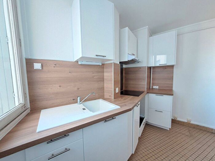 Docteur Lavalle, Dijon - Appartement 3 pièces à louer
