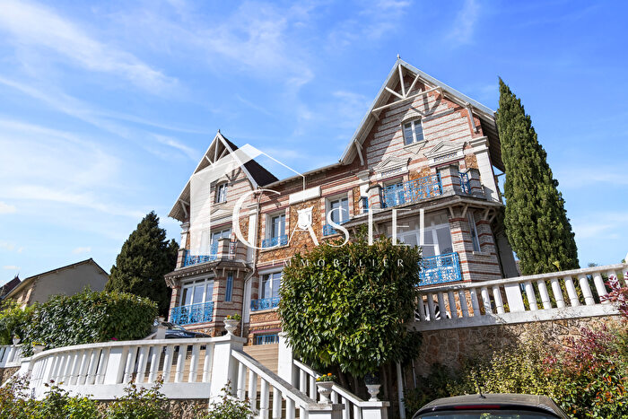 Maison 13 pièces à Hardricourt, à vendre