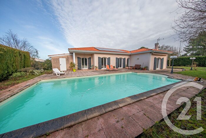 Maison à vendre - Saint-Aubin-de-Médoc - 6 pièces - 4 chambres