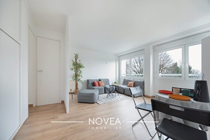 Appartement à vendre - Caluire-et-Cuire - 3 pièces - 2 chambres