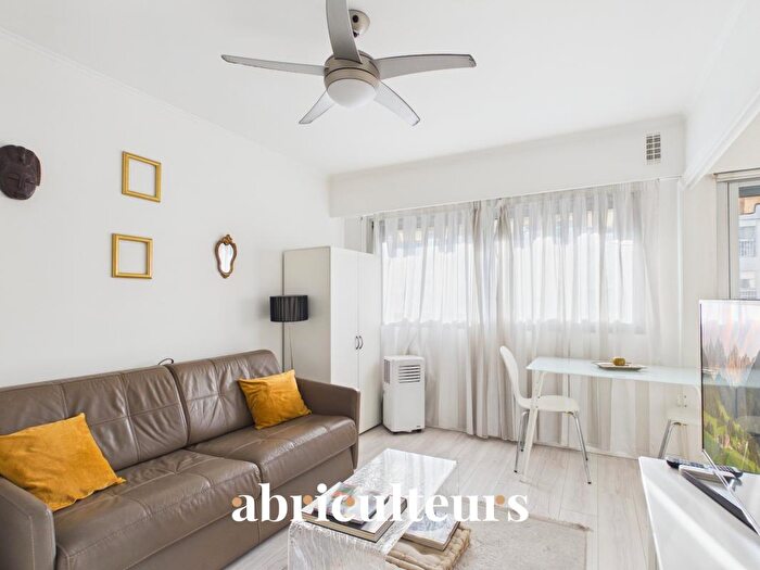 Appartement à vendre - Cannes, Carnot - 2 pièces - 1 chambre