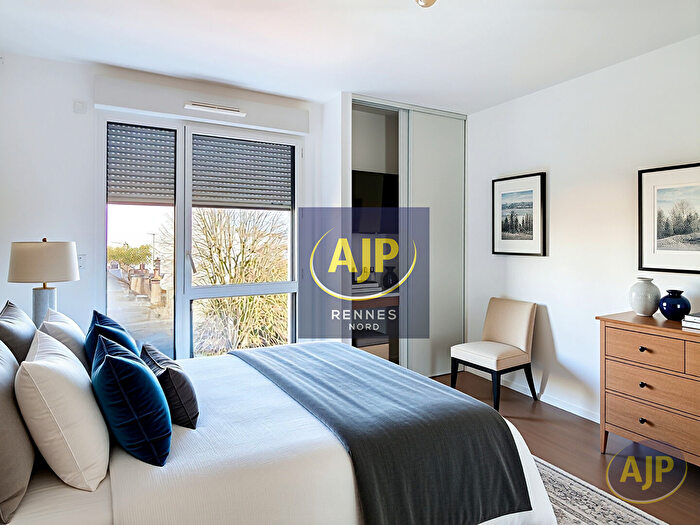 Appartement à vendre - Quartiers Nord-Est, Jeanne dArc - 2 pièces - 1 chambre