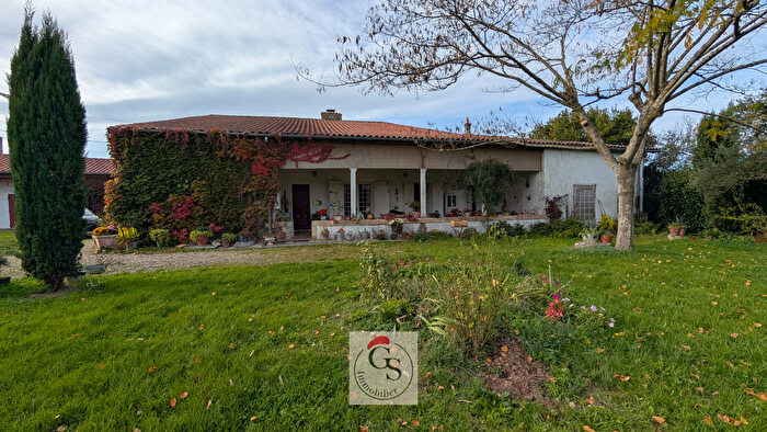 Maison à vendre - Puch-dAgenais - 8 pièces - 5 chambres