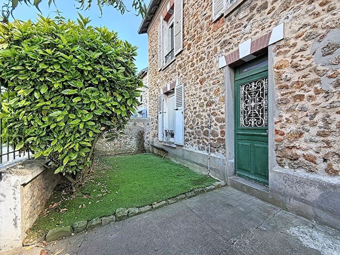 Voisins-le-Bretonneux : Maison 4 pièces à vendre