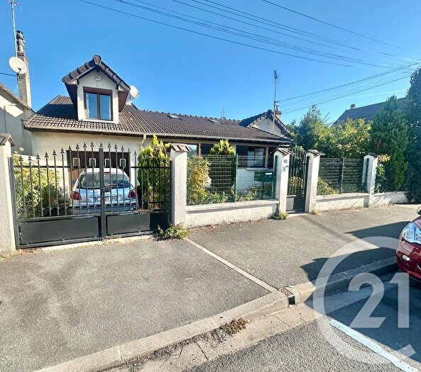 Sevran, Centre-ville, Perrin : Maison 4 pièces à vendre