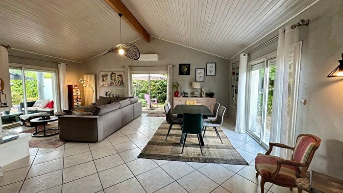 Maison à vendre - Saint-Jean-dIllac - 6 pièces - 4 chambres