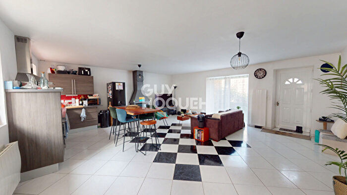 Maison à louer - Monnières - 6 pièces - 4 chambres