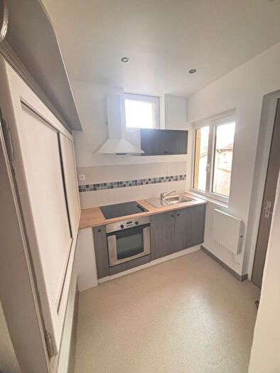 Appartement à louer - Montbéliard, Faubourg, Mont-Chevis, Chiffogne, Citadelle - 3 pièces - 2 chambres