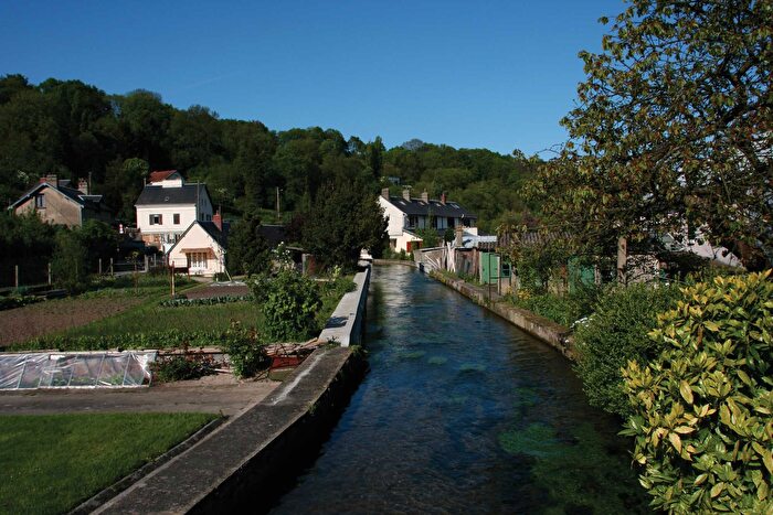 Maison à vendre - Saint-Laurent-de-Brèvedent - 8 pièces - 4 chambres