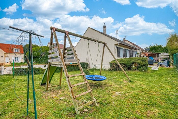 Maison 4 pièces à Barcy, à vendre