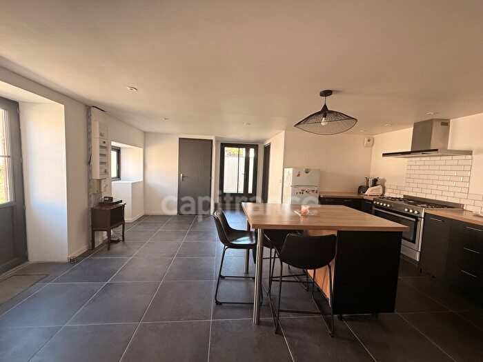 Le Gué-dAlleré : Maison 4 pièces à vendre