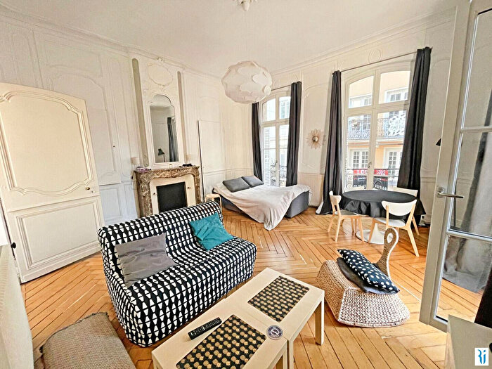 Appartement à louer - Rouen, Vieux Marché, Cathédrale - 1 pièce