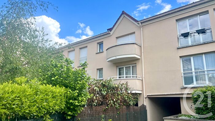 Appartement 3 pièces à vendre à Saint-Ouen-lAumône, Centre-ville, Prairie