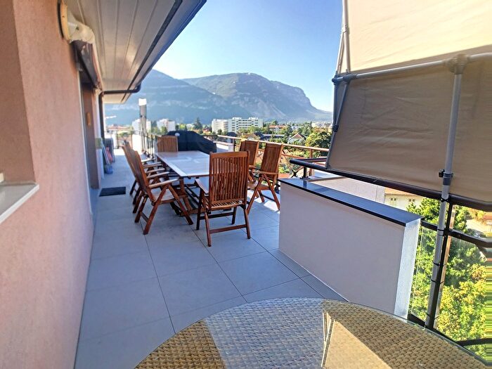 Appartement à vendre - Gaillard - 5 pièces - 3 chambres