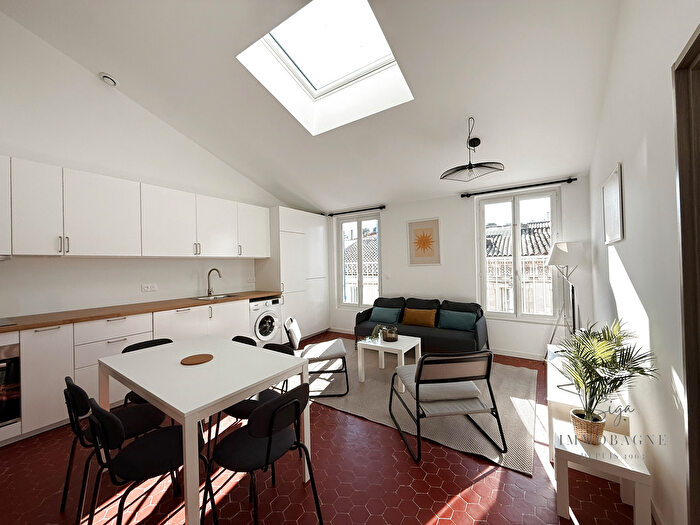 Appartement à vendre - Aubagne, Centre-ville, Beaumond - 3 pièces - 2 chambres