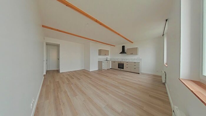 Appartement à louer - Saint-Genest-Lerpt - 3 pièces - 2 chambres