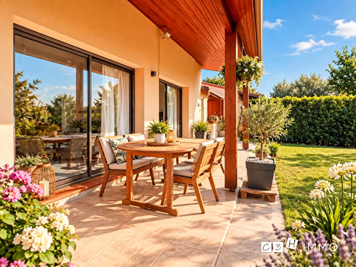 Maison 4 pièces à Saint-Élix-le-Château, à vendre