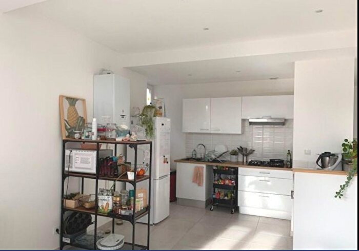 Appartement à louer - Pont-Évêque - 3 pièces - 2 chambres