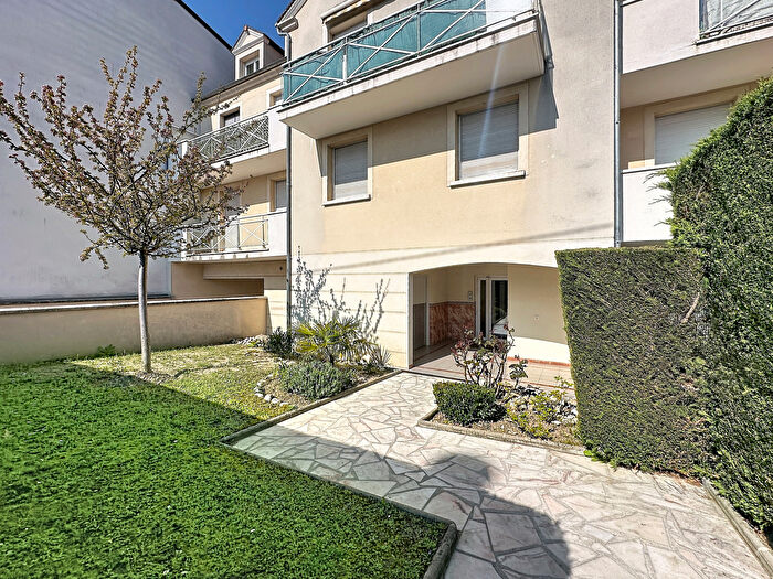 Appartement à vendre - Noisy-le-Grand, Nord - 4 pièces - 3 chambres