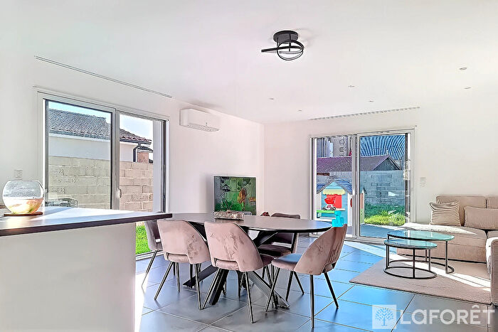 Maison à vendre - Cavignac - 4 pièces - 3 chambres