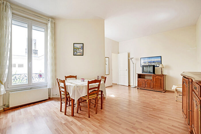 Appartement à vendre - Paris e , Gambetta - 2 pièces - 1 chambre