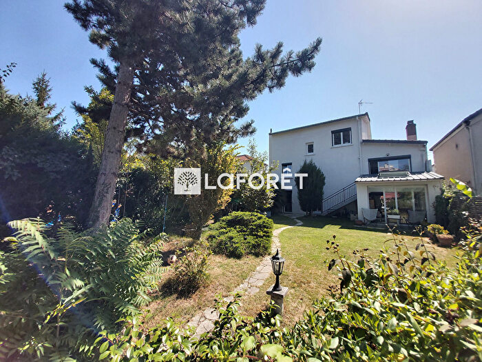 Villemomble, Marnaudes - Maison 9 pièces à vendre