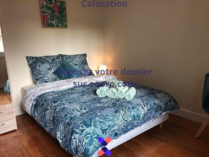 Appartement à louer - Leon Blum-La Raye Dieu, Clermont-Ferrand - 5 pièces - 4 chambres