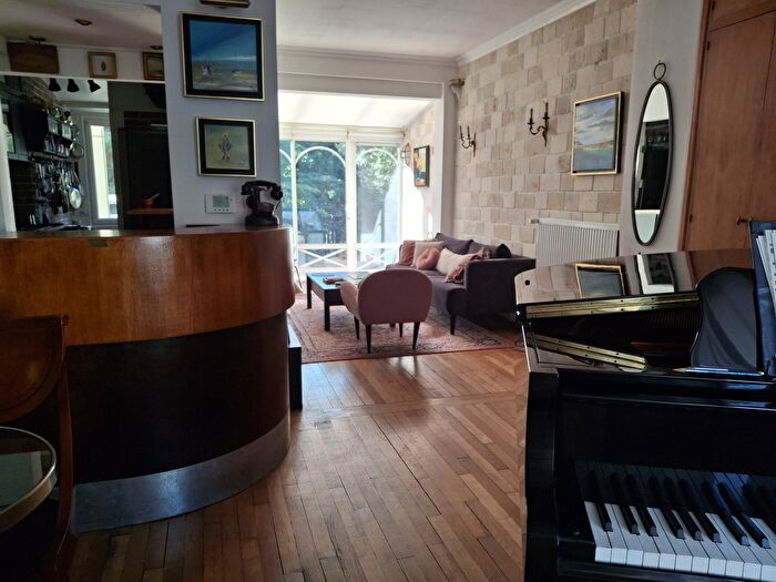 Maison à vendre - Brétigny-sur-Orge, Centre-ville - 7 pièces - 4 chambres