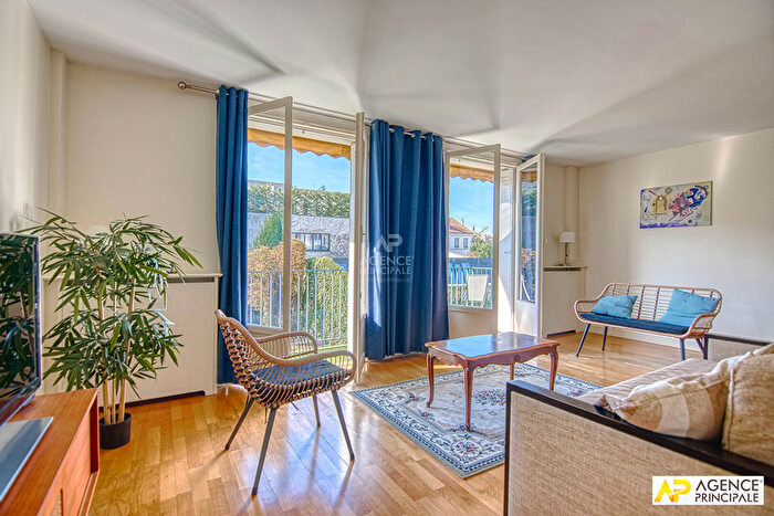 Appartement 5 pièces à Versailles, Notre Dame, à vendre
