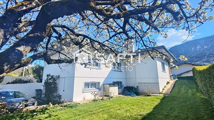 Maison 6 pièces à Scionzier, à vendre