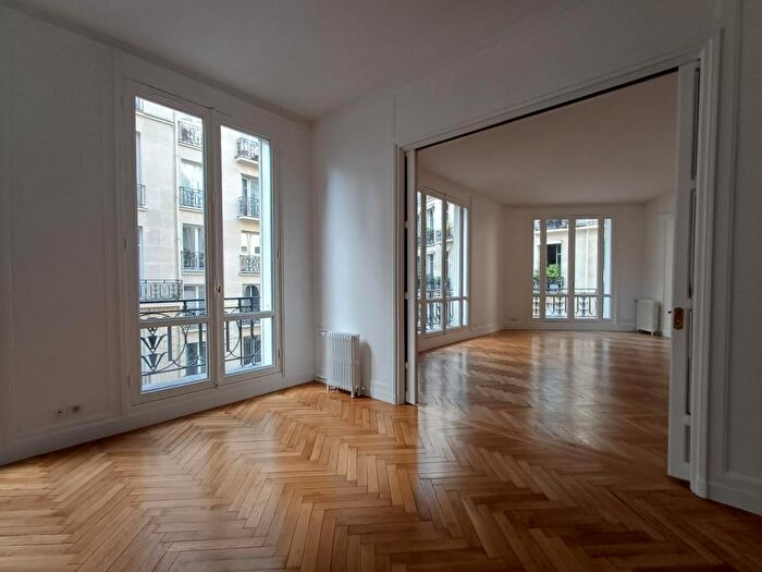 Appartement à louer - Paris e , Dauphine - 7 pièces - 4 chambres