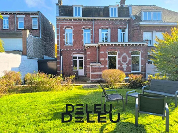 Maison 7 pièces à Tourcoing, Blanc Seau, à vendre