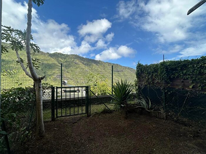 Appartement à louer - Saint-Denis, Bellepierre - 1 pièce