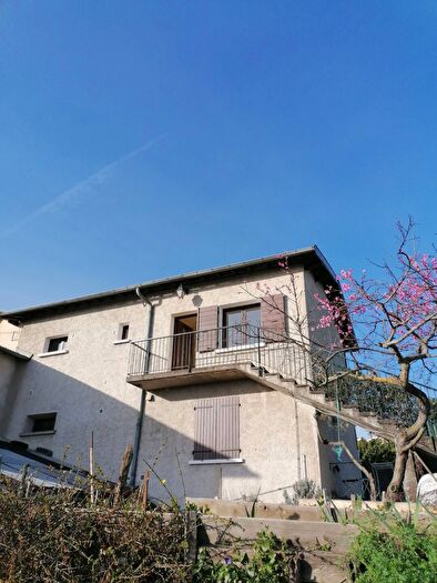 Appartement à louer - Chazay-dAzergues - 4 pièces - 2 chambres