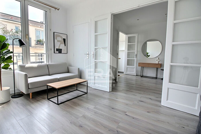 Saint-Ouen, Centre-ville : Appartement 1 pièce à vendre
