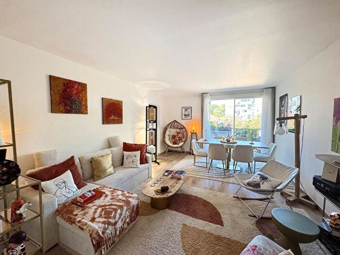 Appartement à vendre - Sainte-Maxime, Saquèdes, Quilladou, Garonnette, Golfe - 3 pièces - 2 chambres