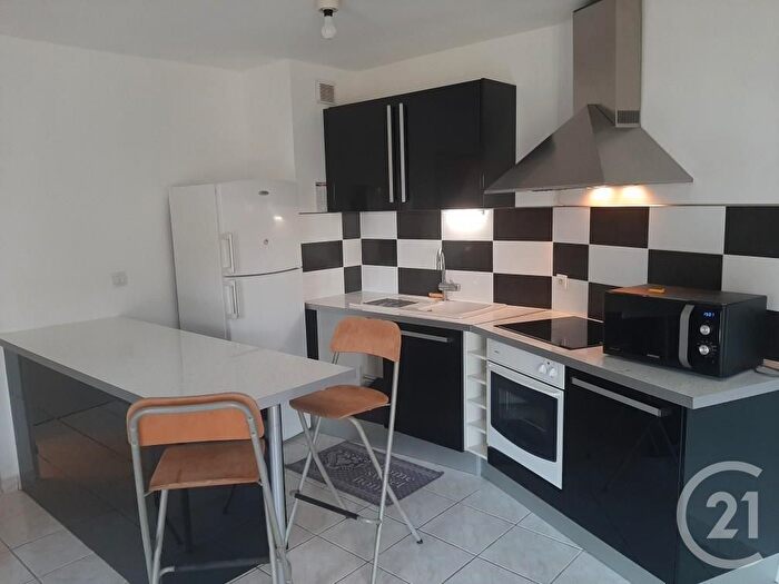 Appartement à louer - Carrières-sur-Seine, Centre historique - 2 pièces - 1 chambre