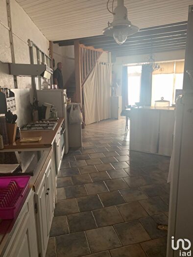 Maisons à vendre et appartements à louer - 1