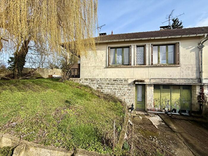 Maison à vendre - Chaumont-en-Vexin - 3 pièces - 2 chambres