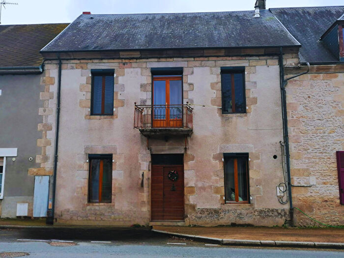 Maison à vendre - Ajain - 6 pièces - 3 chambres