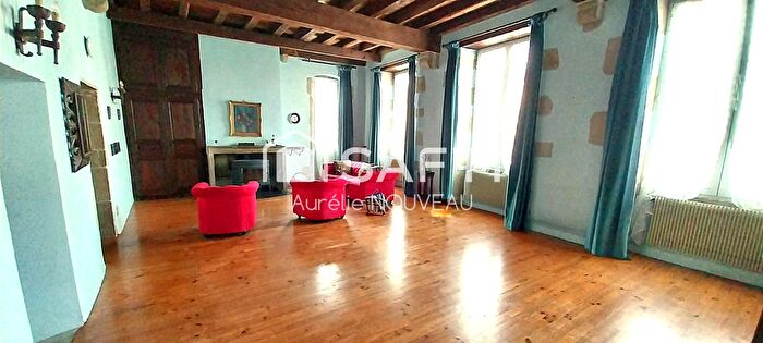 Maison à vendre - Aigueperse - 12 pièces - 4 chambres