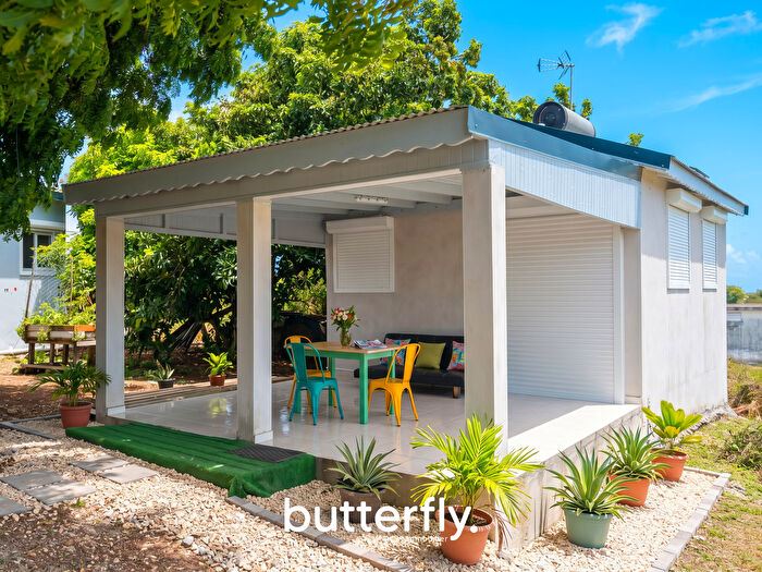 Maison 2 pièces à Le Moule, à louer