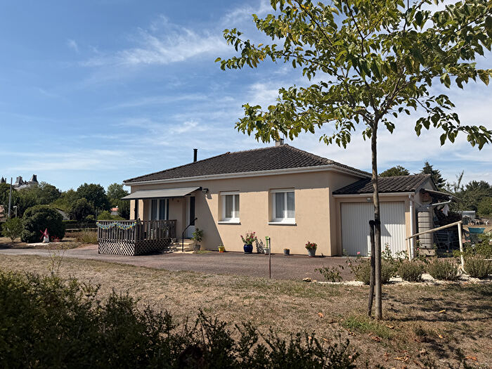 Verteuil-sur-Charente - Maison 5 pièces à vendre