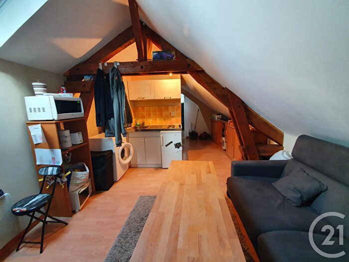 Cléry-Saint-André : Appartement 2 pièces à louer