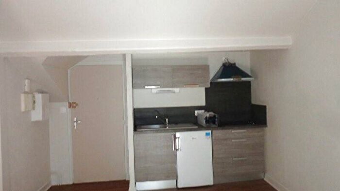 Appartement à louer - Aurillac - 2 pièces - 1 chambre