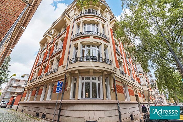 Maisons à vendre et appartements à louer - 1